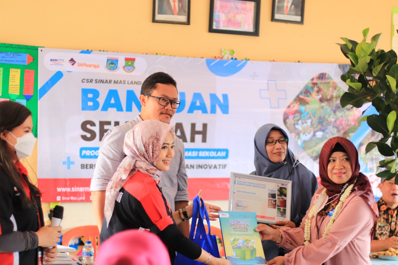 Sinar Mas Land Berikan Bantuan Sekolah dan Madrasah Binaan di Kabupaten Tangerang dan Tangerang ...