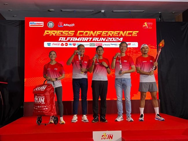 Alfamart Run 2024 Sediakan Hadiah Goodie Bag Seberat 30 Kilogram - Kata ...